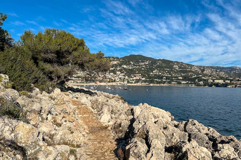 How to get from Nice to Villefranche-sur-Mer | Nice & Beyond