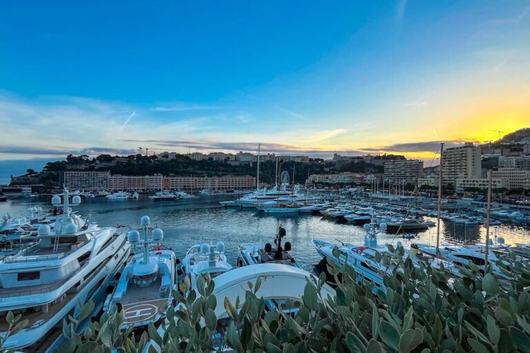 Nice to Monaco Day Trip: Best One-Day Monaco Itinerary (Train or Ferry ...